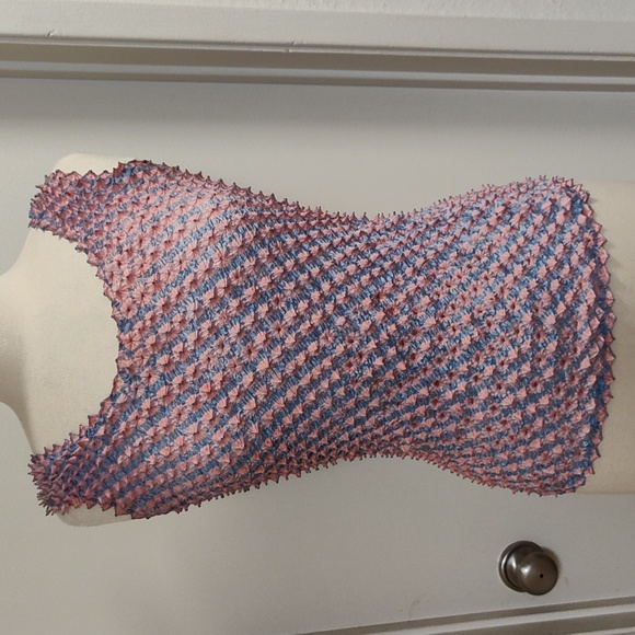 No brand | Tops | Crinkle Texture Stretch Tank Top Pink Blue Os | Poshmark